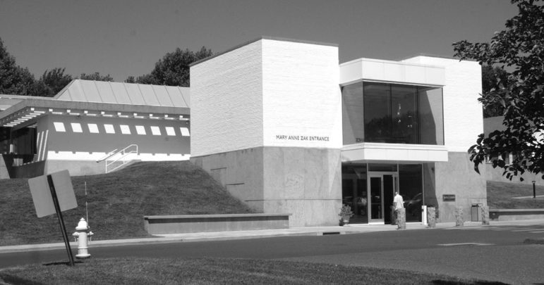 Library Settles Into Its Old Home - The Suffield Observer