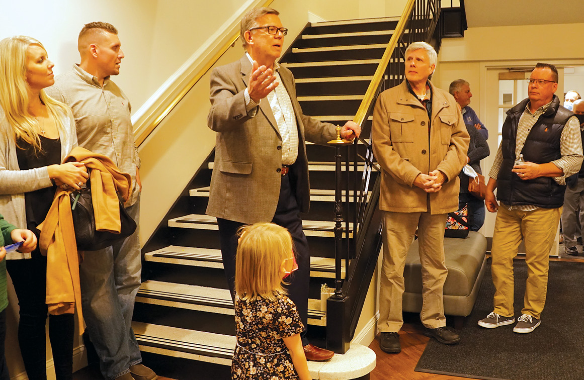 Longtime Selectman Thanked - The Suffield Observer