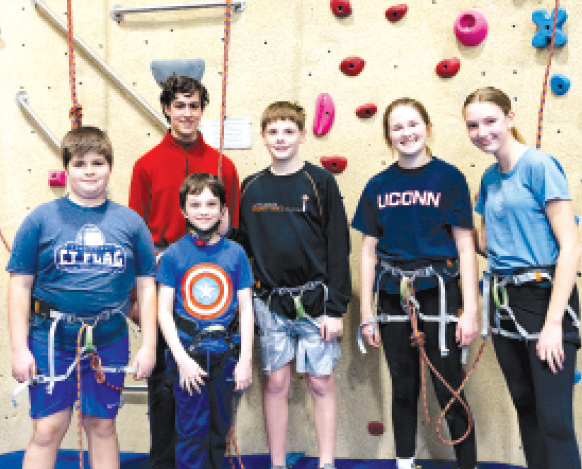 Troop 260/262 ‘Climbs On’ - The Suffield Observer