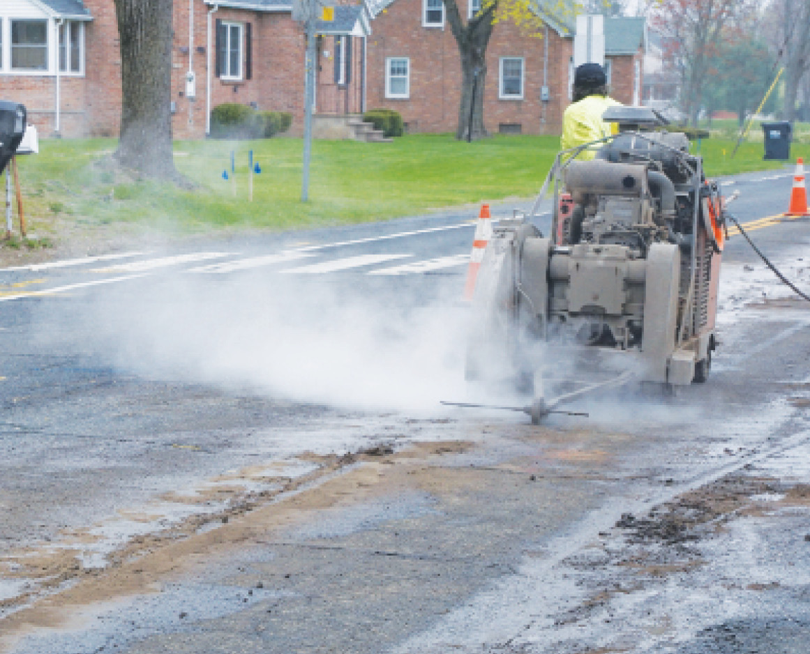 Water Main Being Replaced under East Street North | The Suffield Observer